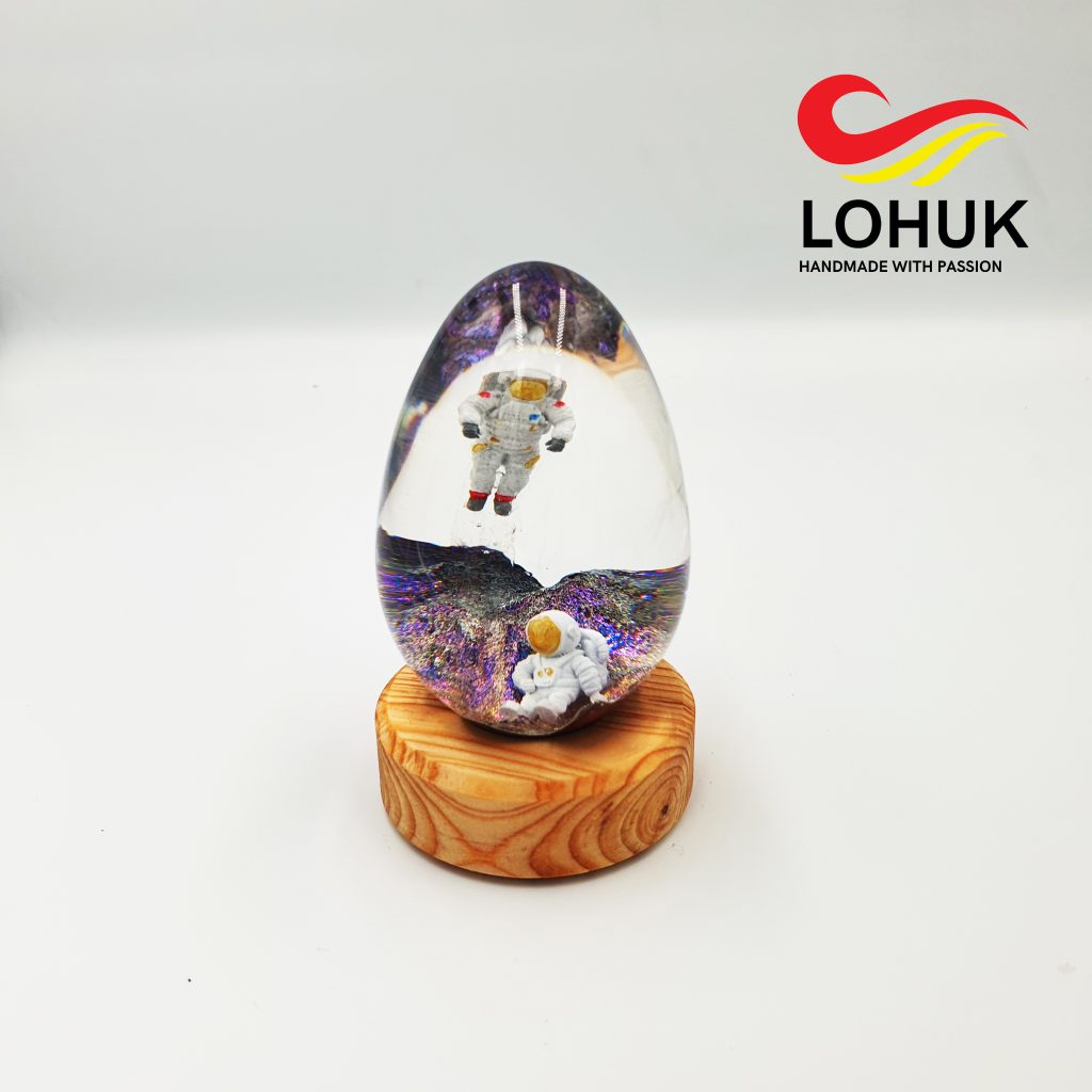 Egg Art - Astronaut V1 - LoHuK