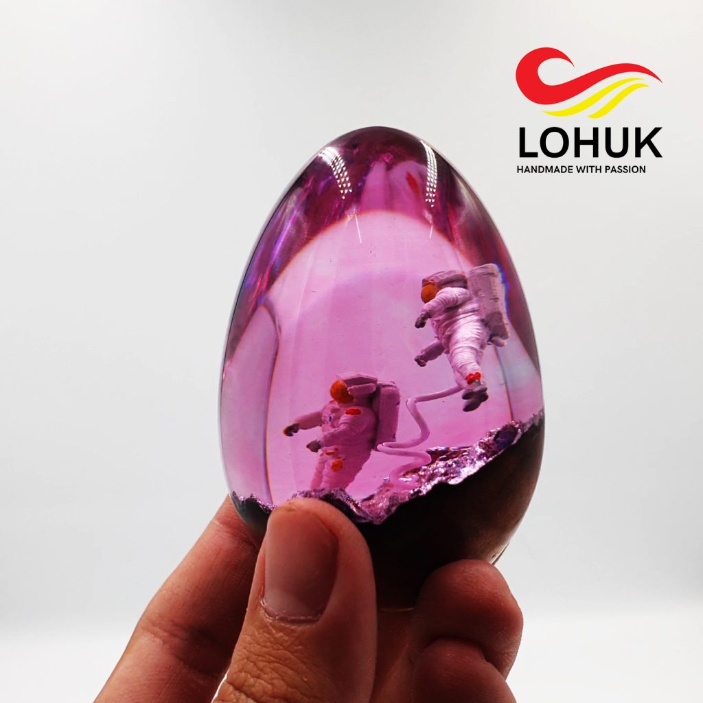 Egg Art - Astronaut V3 - LoHuK